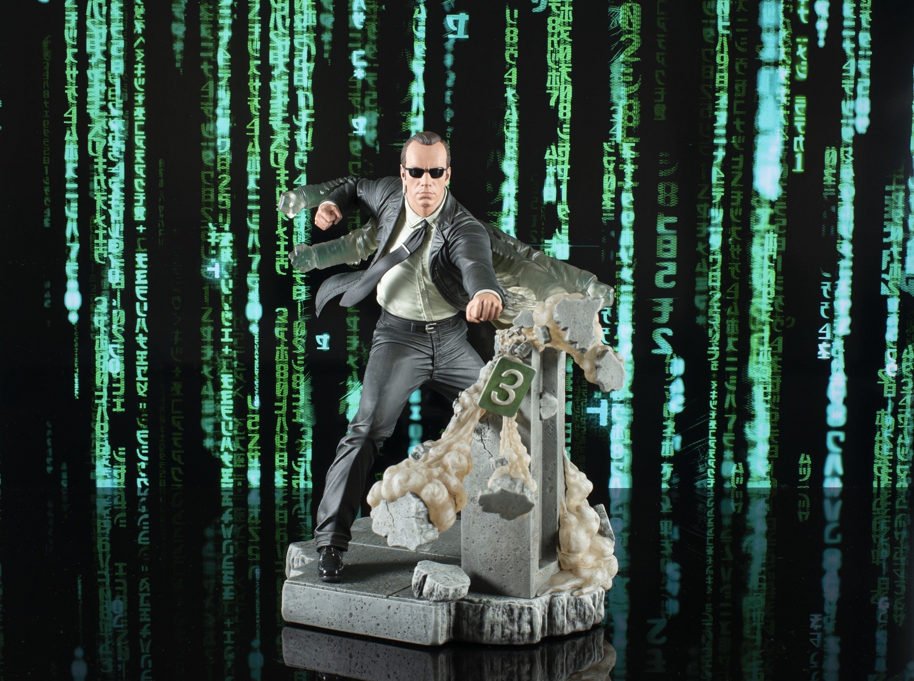Diamond Select Toys and Warner Bros Partner for New The Matrix ...
